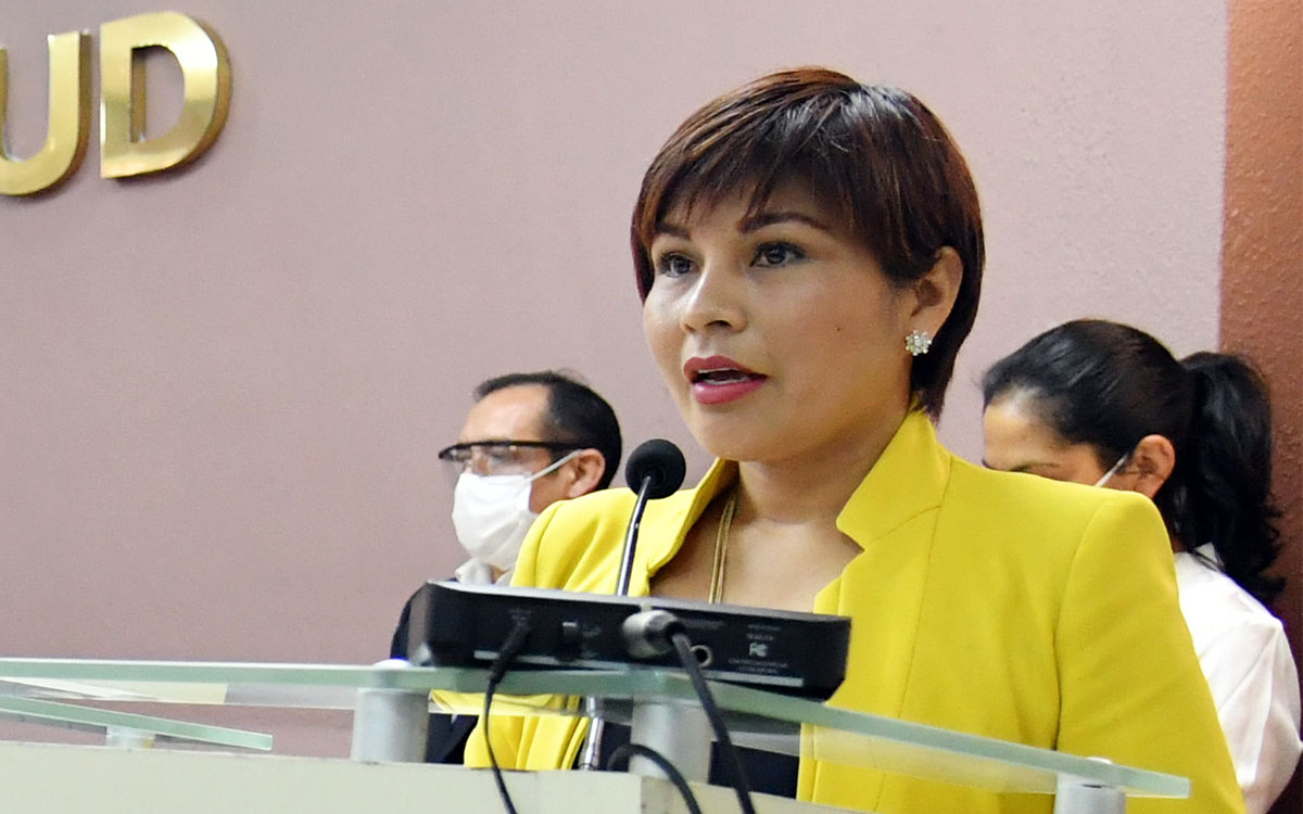 T Informas Bolivia | Posesionan a María Acuña como directora de la ...
