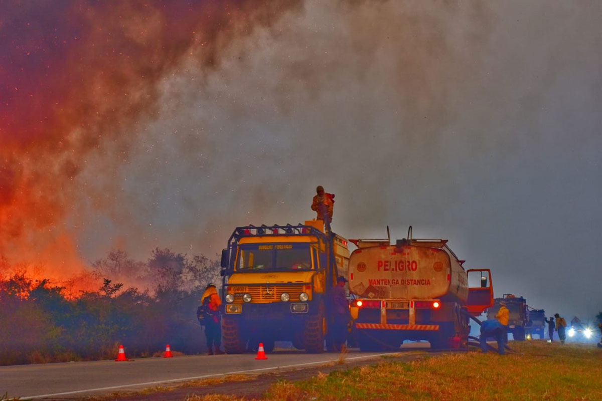 Incendio forestal pone en riesgo a comunidades en Roboré | T Informas ...
