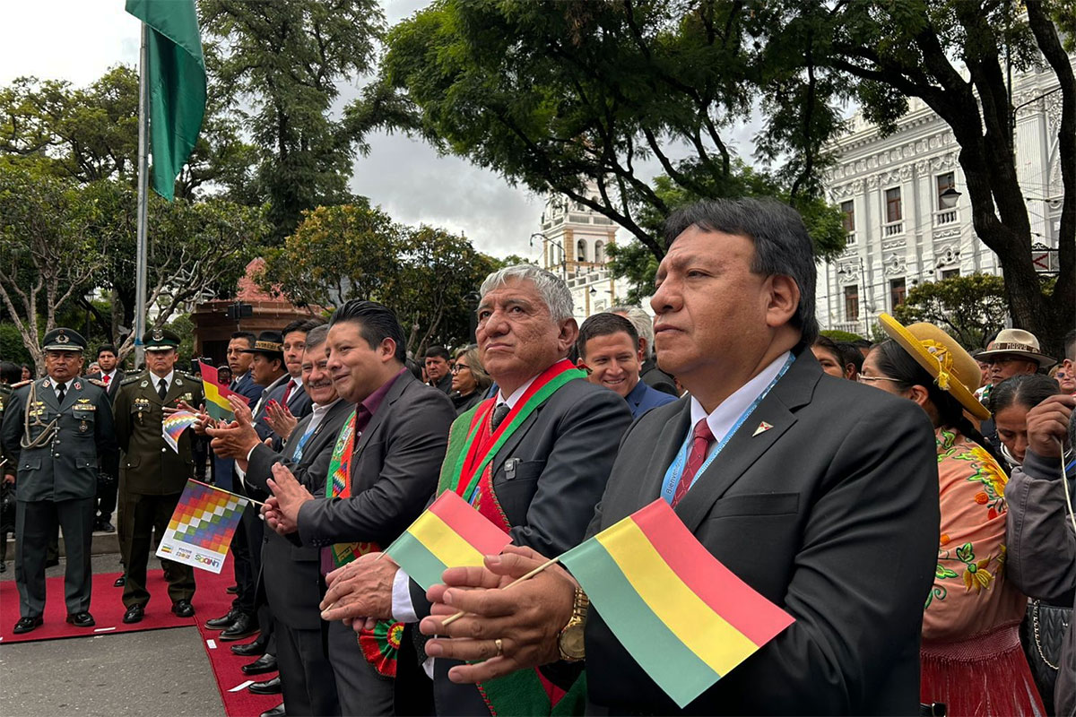T Informas Bolivia | Iván Arias participó de los actos conmemorativos ...